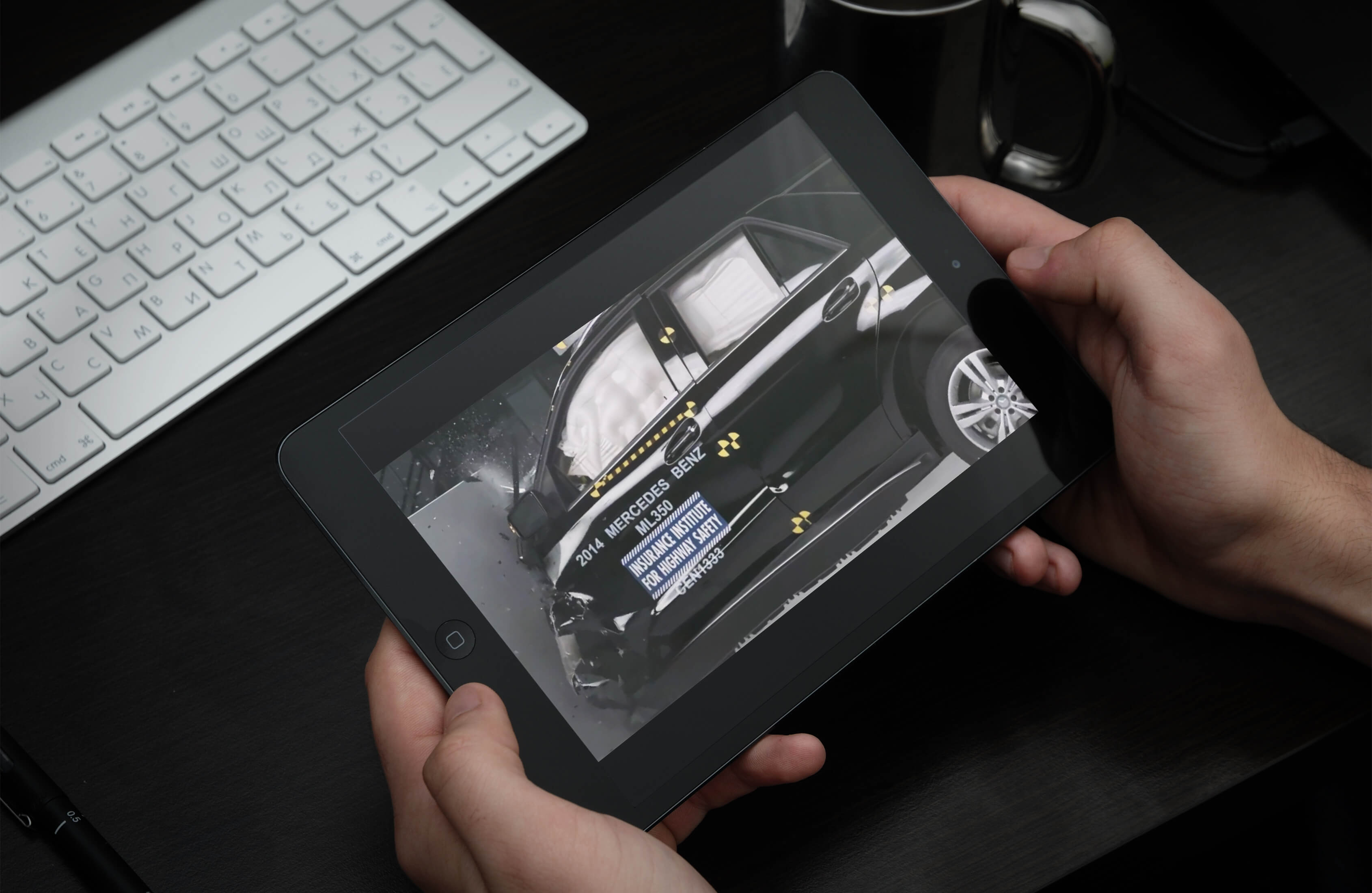 MaaMa | mercedes-benz-rescue-card-viral-video | Marketing Innovations